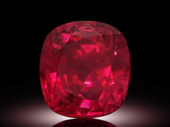 The largest ruby in the world will be auctioned, it is expected to sell ...