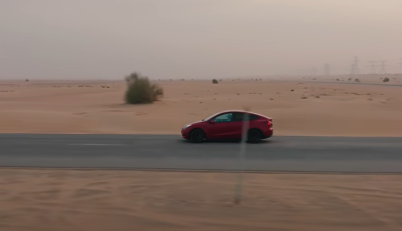 Tesla tests its vehicles in extreme hot temperatures in Dubai ...