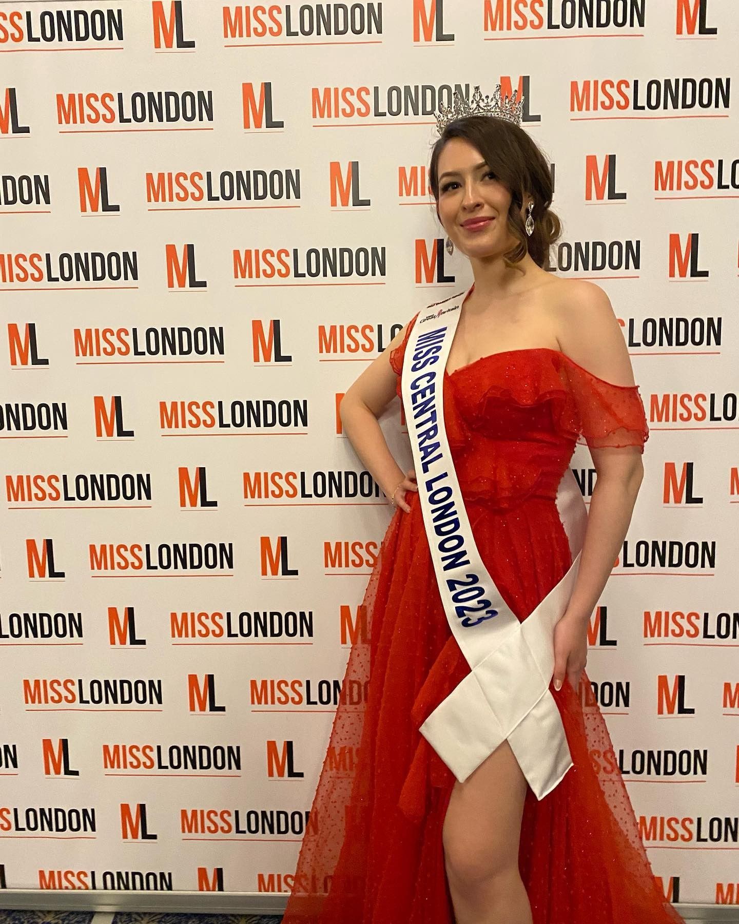 Bukuroshja nga Kosova e zgjedhur 'Miss London 2023', Françëska Murati ...