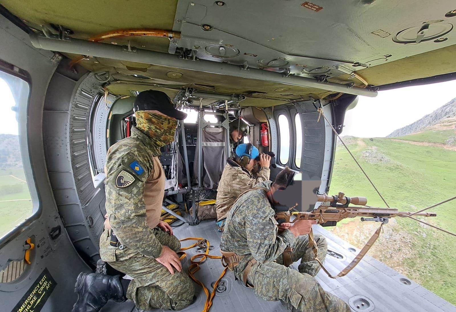 Snajperistët e FSK-së arrijnë rezultate të larta në garën në Turqi ...