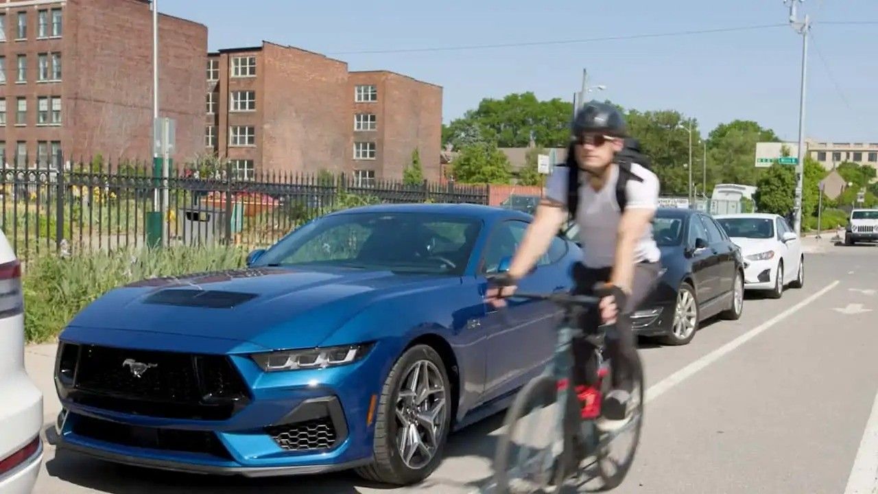Ford Mustang 2024mund të mbrojë këmbësorët me sistemin ‘Exit Warning ...