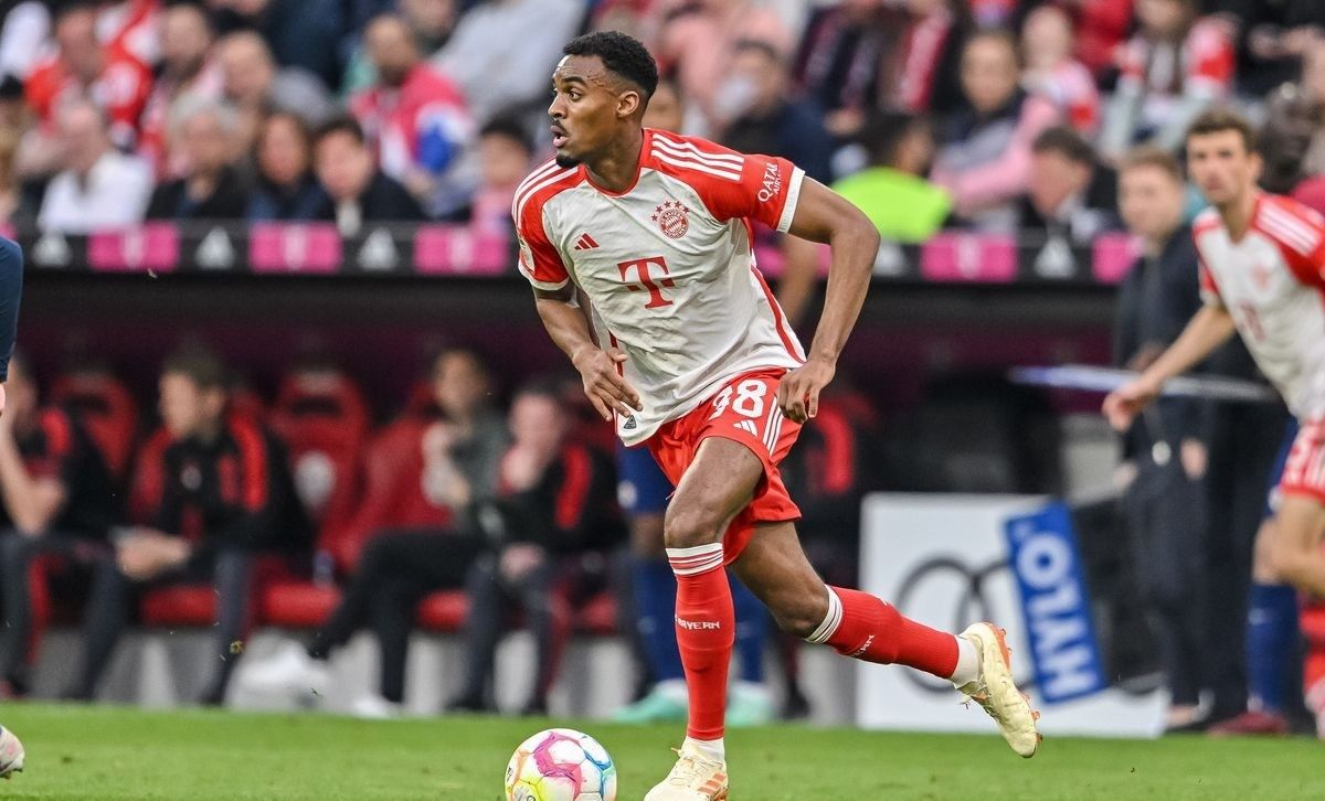 Milan joins the race with the big teams for Ryan Gravenberch ...