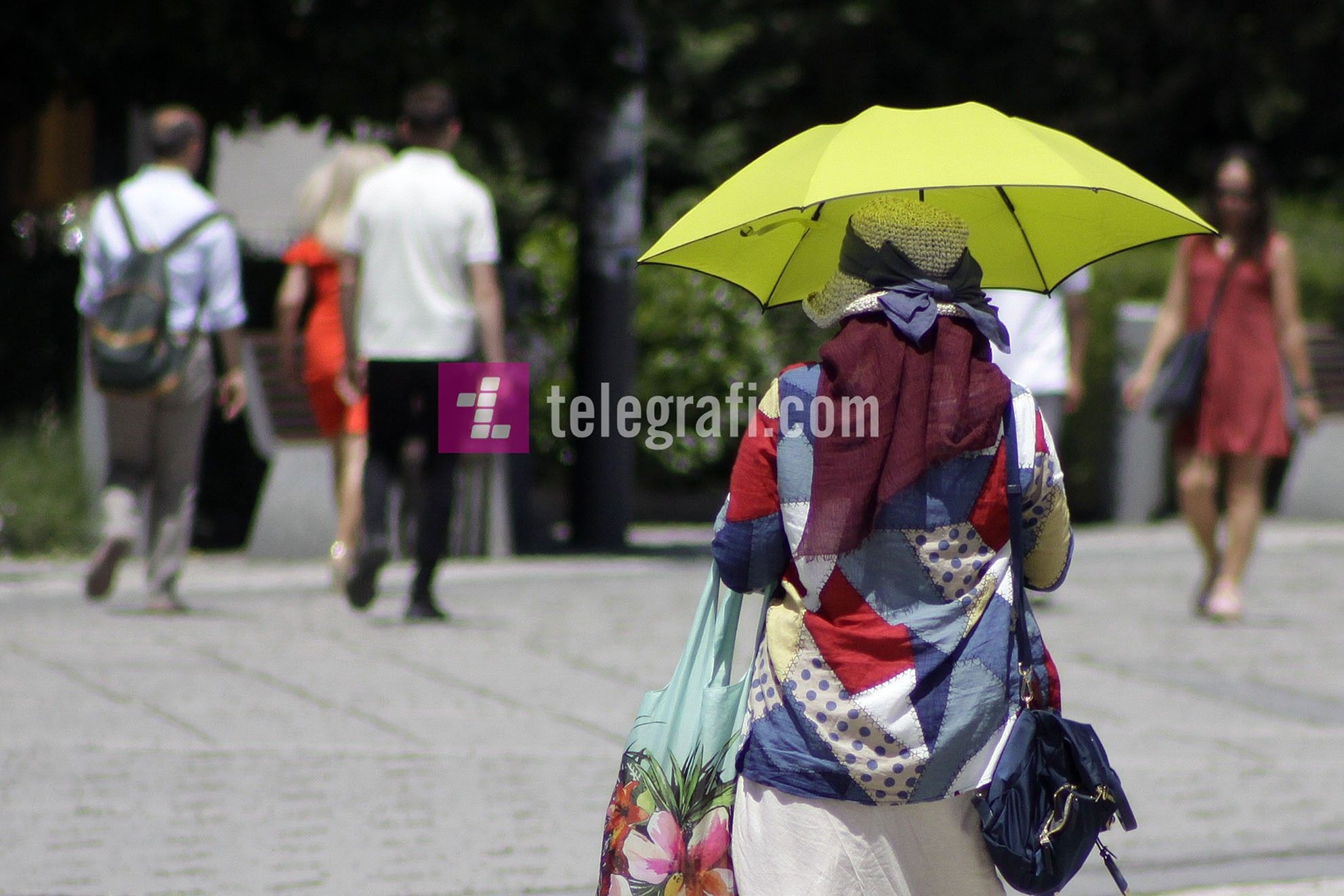 Mot me diell dhe riga shiu - Telegrafi - Telegrafi