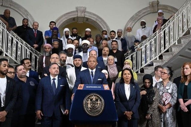 New Yorku lejon thirrjen e ezanit me altoparlantë gjatë xhumave dhe ...