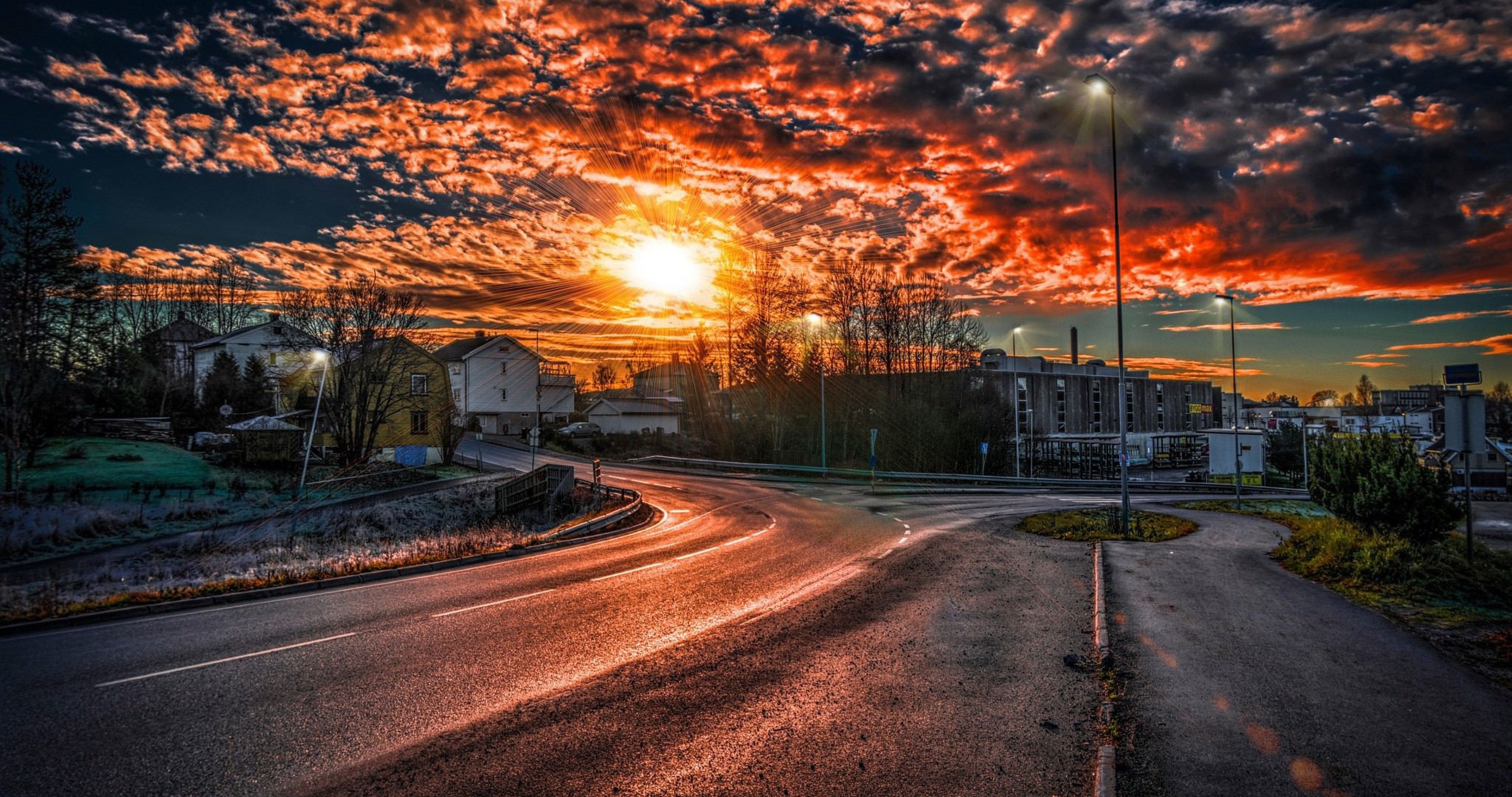 Pse qielli ka ngjyrë portokalli në perëndim të diellit? - Telegrafi ...