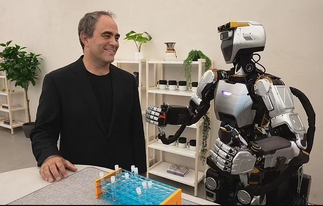 Meet Phoenix, the human-sized robot that will be able to do all the ...