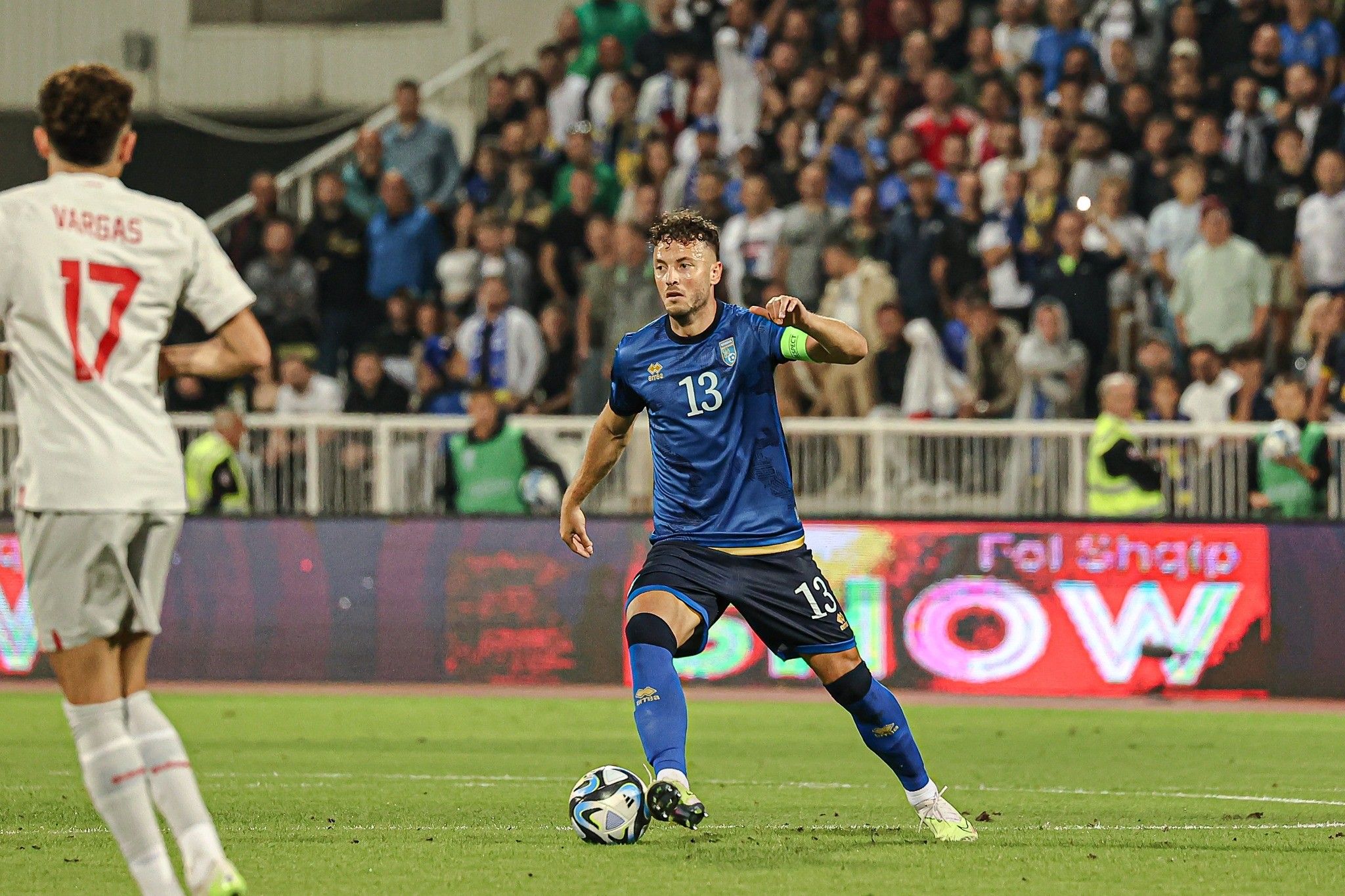 Amir Rrahmani e ka lëshuar fushën i dëmtuar në përballjen ndaj ...