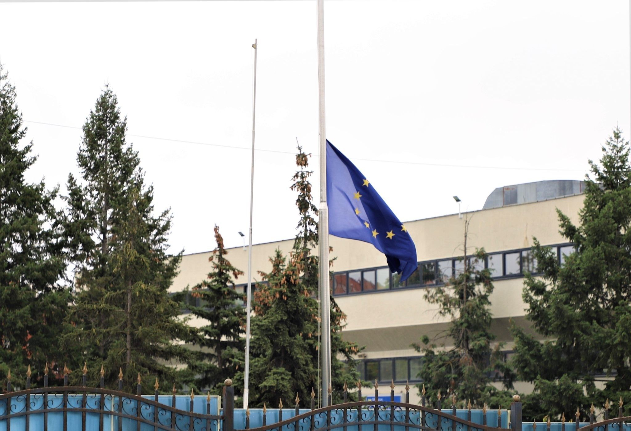 The EU flag at half-mast, EULEX honors the murdered policeman Afrim ...