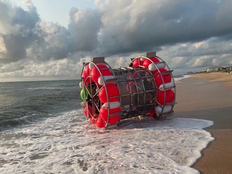 The US Coast Guard arrests a man who tried to cross the Atlantic with a ...