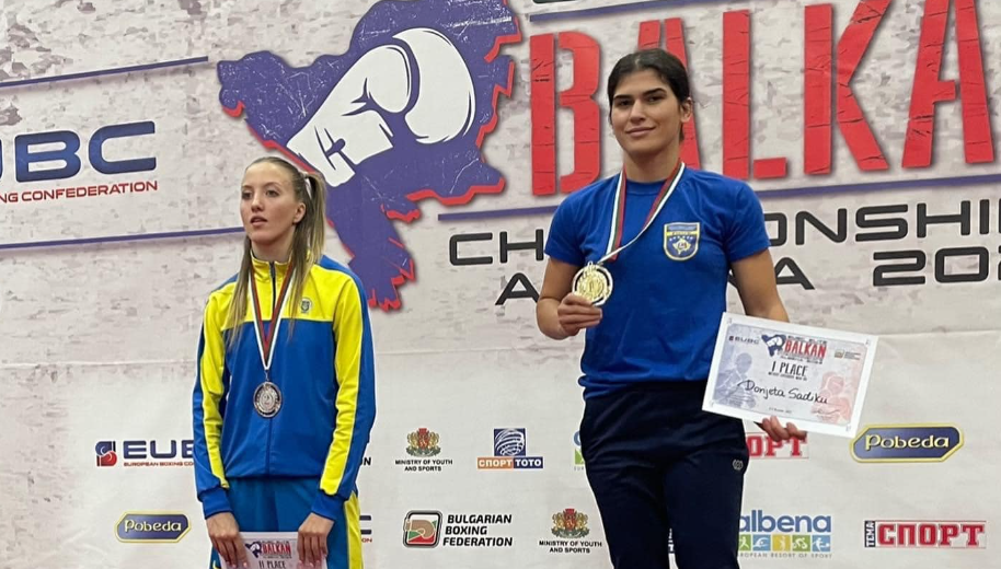Donjeta Sadiku shpallet kampione ballkanike - Telegrafi - Telegrafi