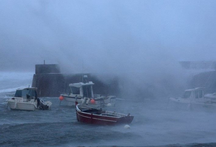 The storm hit Europe, at least six people lost their lives - Telegraph ...
