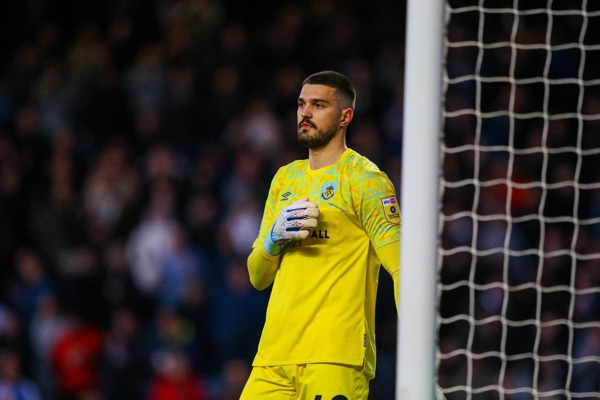 The Turkish giant enters the competition for Aro Muric, the clubs that ...