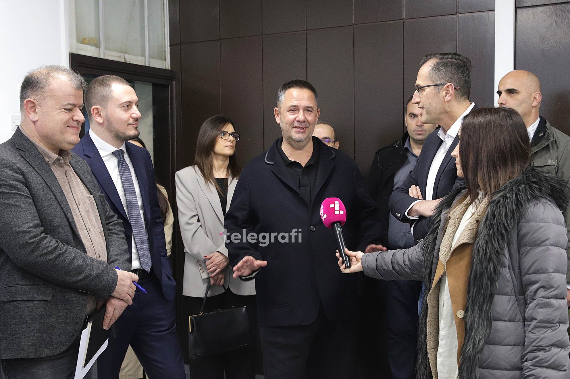 BALFIN Group dhuron donacion për kabinetin e informatikës në Fakultetin ...