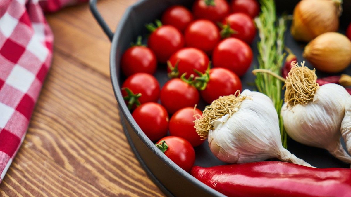 A number of benefits of eating garlic - Telegraph - Telegraph