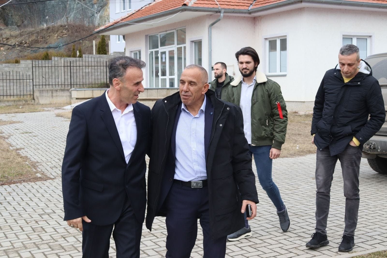 Lulzim Hetemi i shkon për vizitë kryetarit të Zubin Potokut - Telegrafi ...