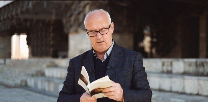 In Memoriam: Adem Gashi, poeti që i këndoi lirisë - Telegrafi - Telegrafi