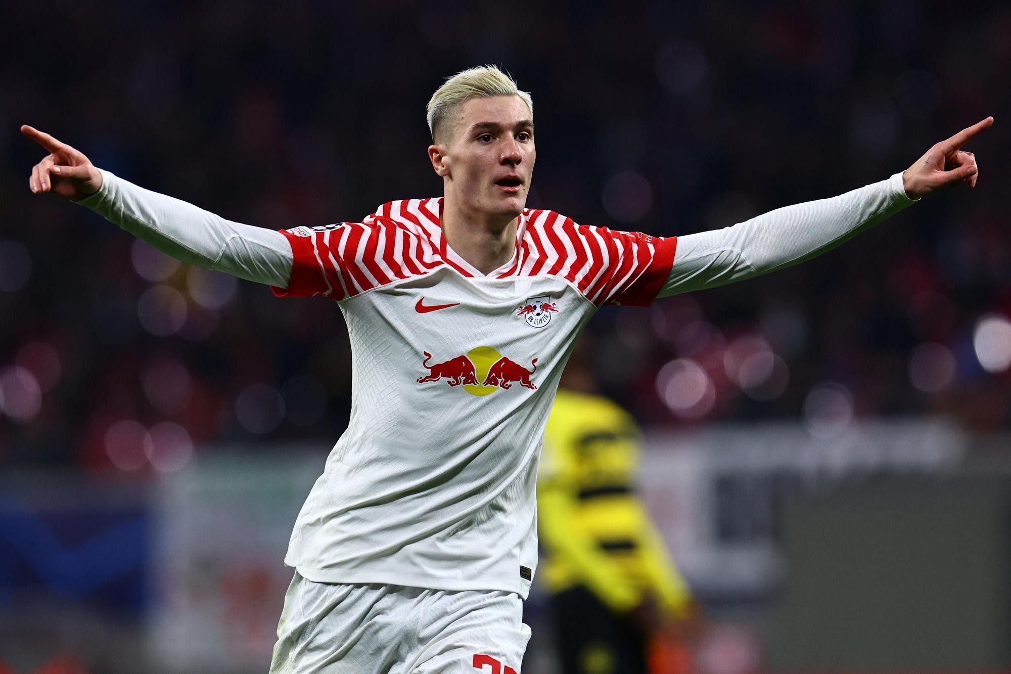 Katër klube të mëdha evropiane rivalizojnë njëra-tjetrën për shërbimet ...