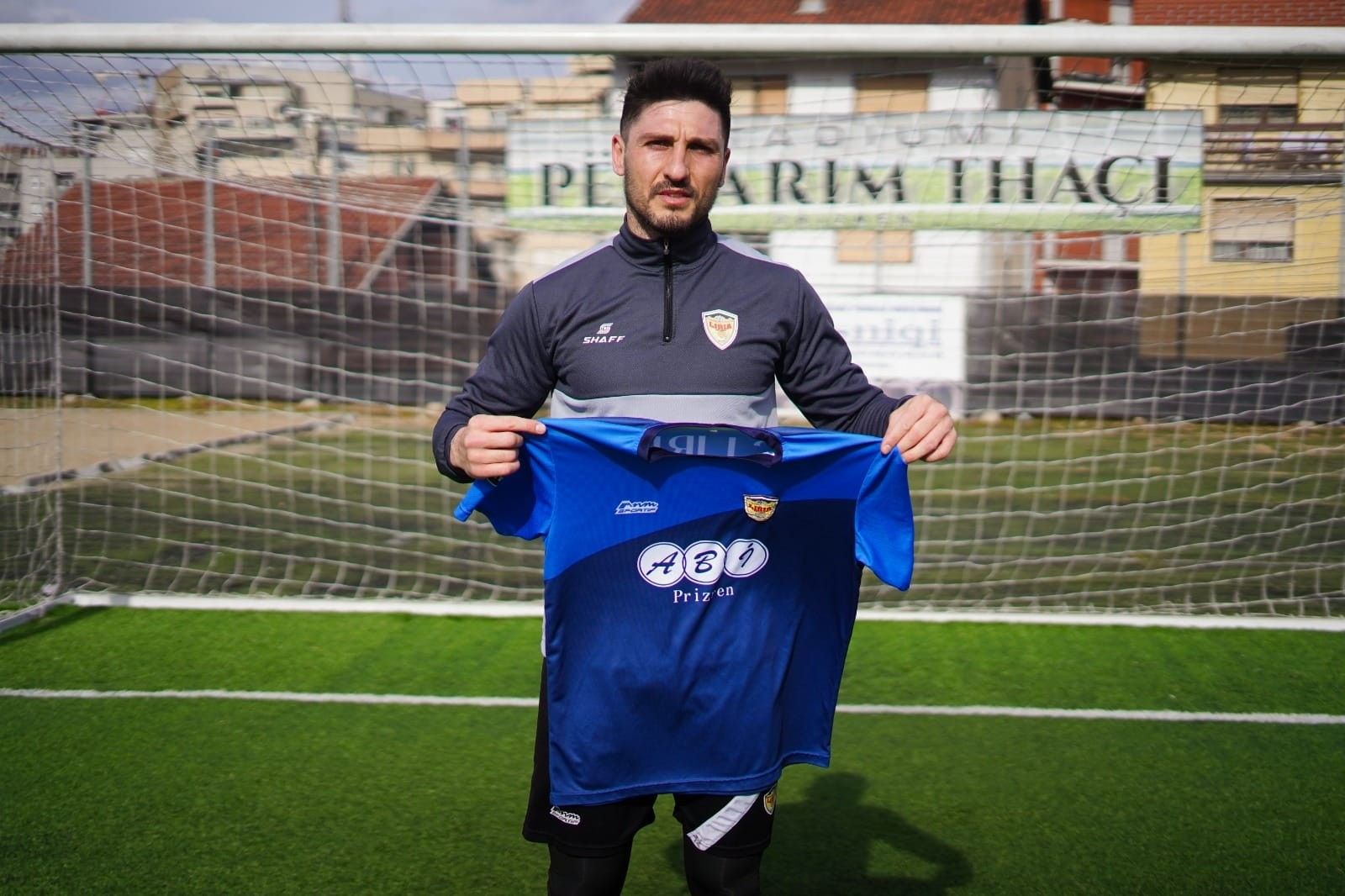 Official: Stivi Frashëri signs with Lirina - Telegrafi - Telegrafi