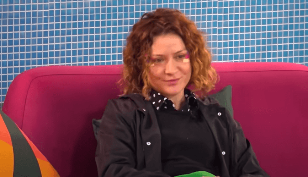 “Guak guak si bretkosat, bëri sherr me gjitha gocat" - Egla thur poezi ...