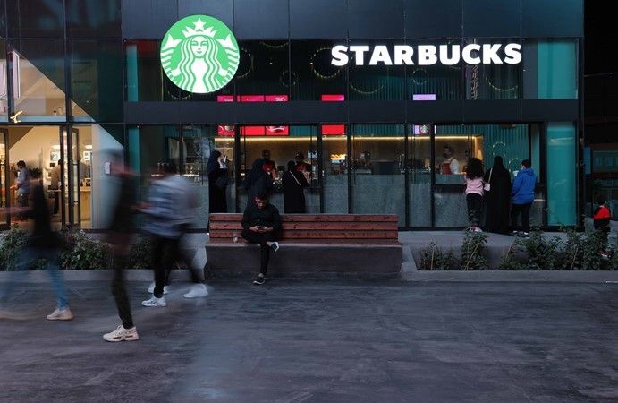 Starbucks po bojkotohet shkaku i luftës në Gaza - shuan 2000 vende të ...