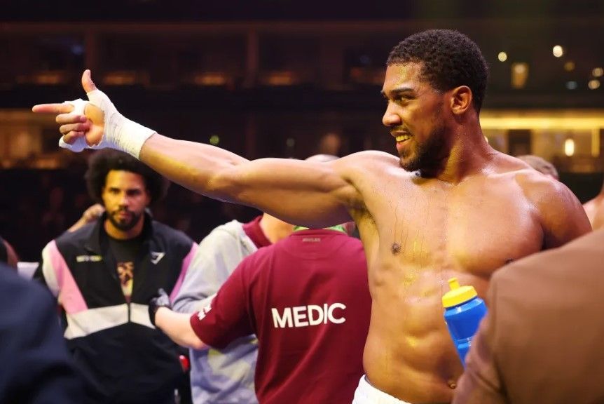 "Ai është frymëzim, nuk duhet ta lë boksin" - fjalët e Anthony Joshua ...