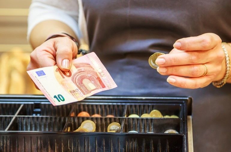 Which countries have the highest and lowest inflation rates ...