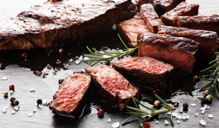 This is what the most expensive piece of meat in the world actually ...