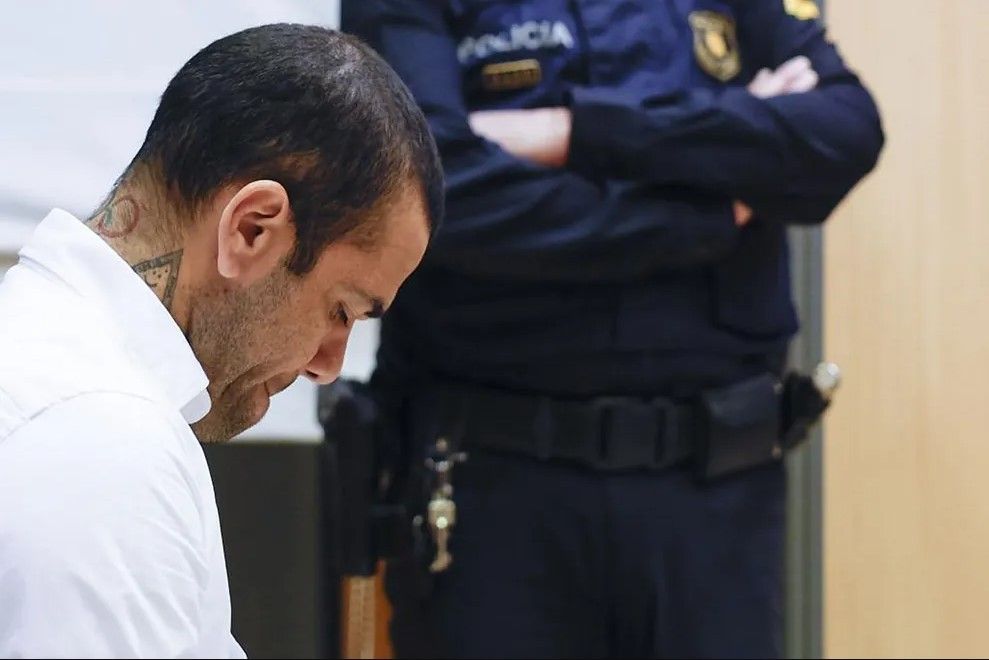 Dani Alves is released from prison, but the Court of Barcelona imposes ...