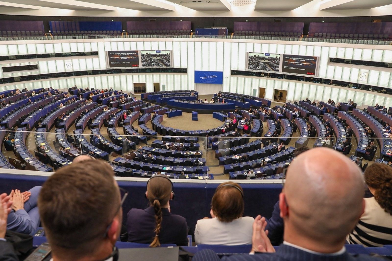 Asambleja Parlamentare voton pro anëtarësimit të Kosovës në KiE - tani ...