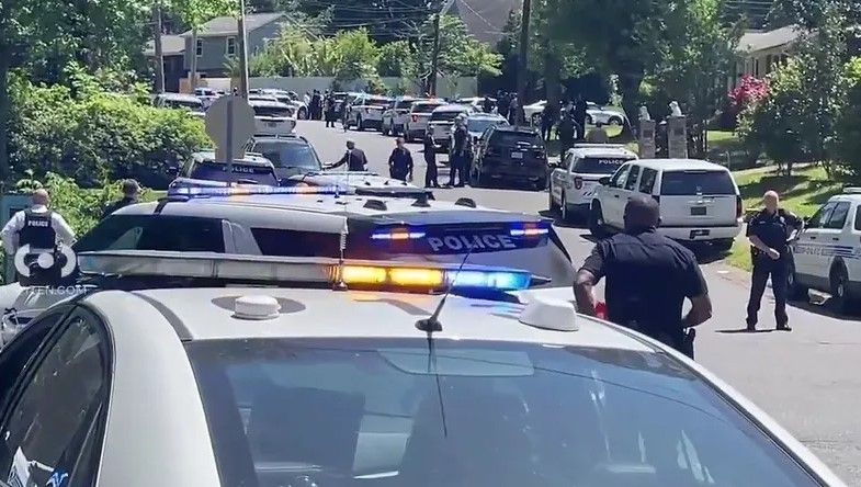 "It was just chaos - there were shots left and right": Four police ...