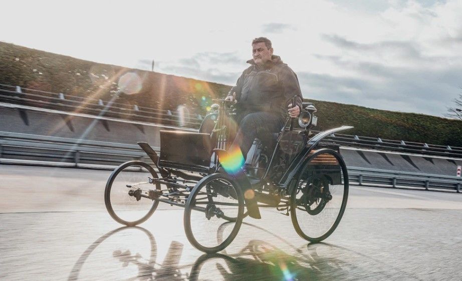 The first serial car celebrates its 130th anniversary today - do you ...