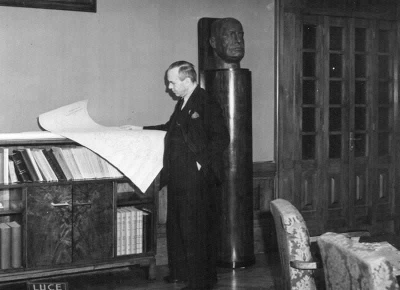 QYTET’I IM - Telegrafi - Telegrafi