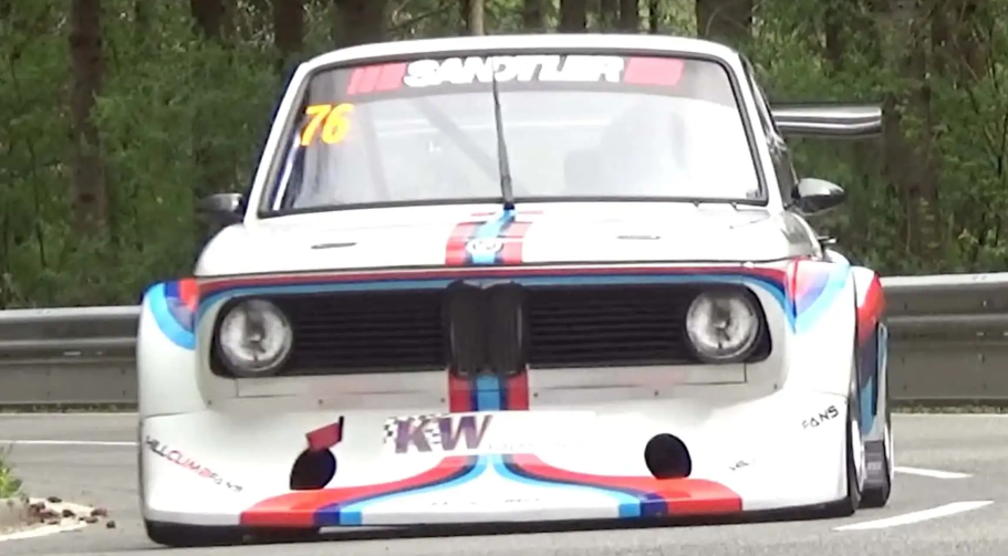 From a street car to a race car - details on the vintage BMW of 2002 ...