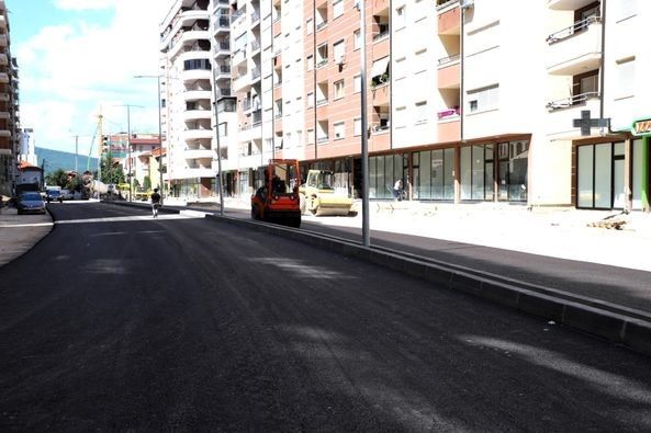 Asphalting of a part of "Ali Zeneli" road in Mitrovica begins - Telegrafi - Telegrafi