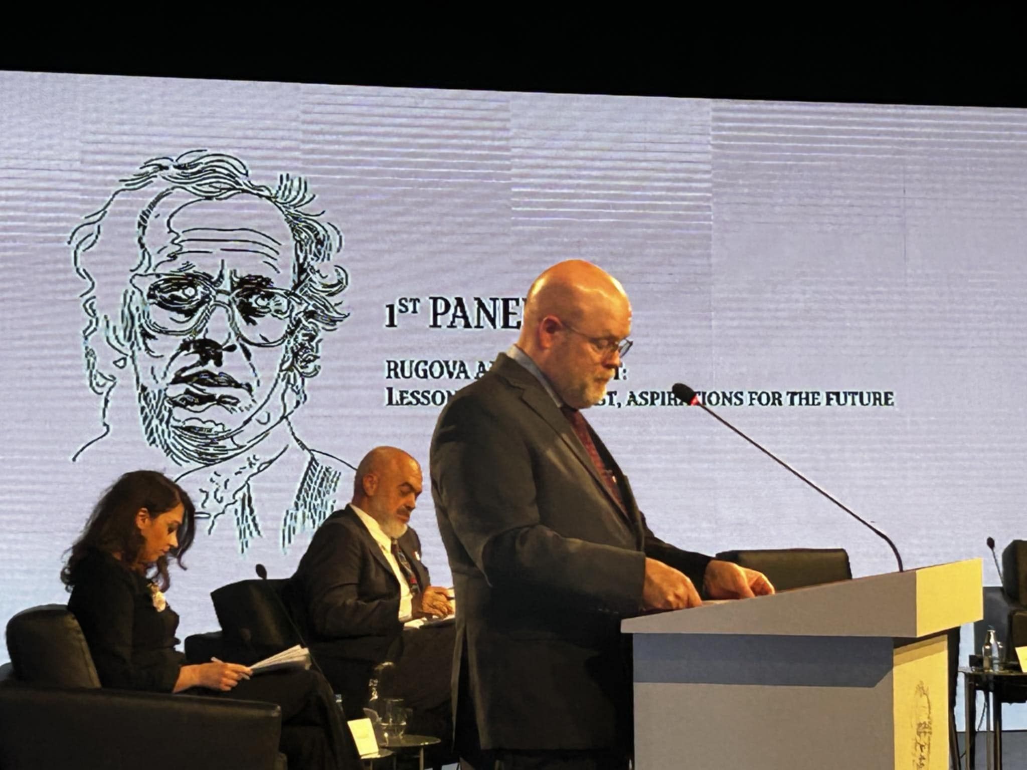 "Ballkanit i duhet fryma e Rugovës" - personalitete të njohura ...