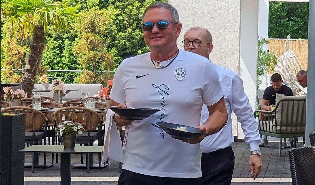 Coach Matjaz Kek fulfilled an unusual promise after Slovenia's greatest ...