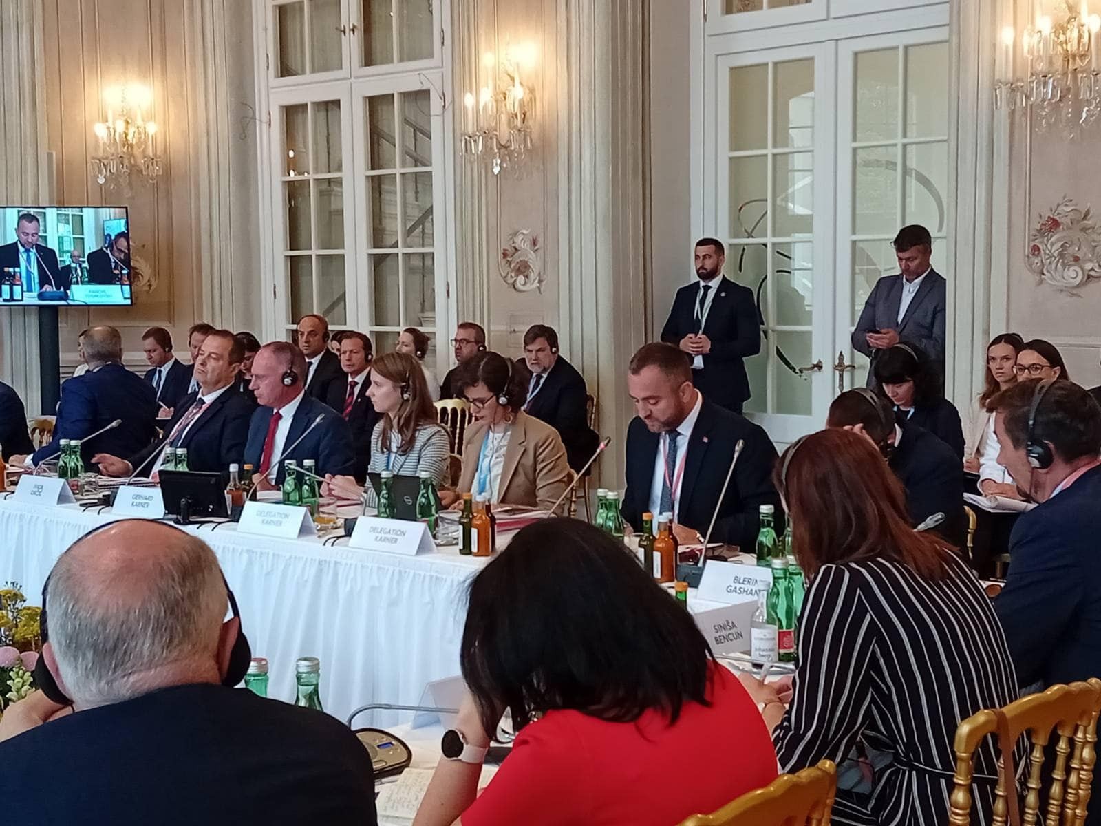 Toshkovski: Ballafaqimi me migrimin ilegal dhe krimin ndërkufitar është ...