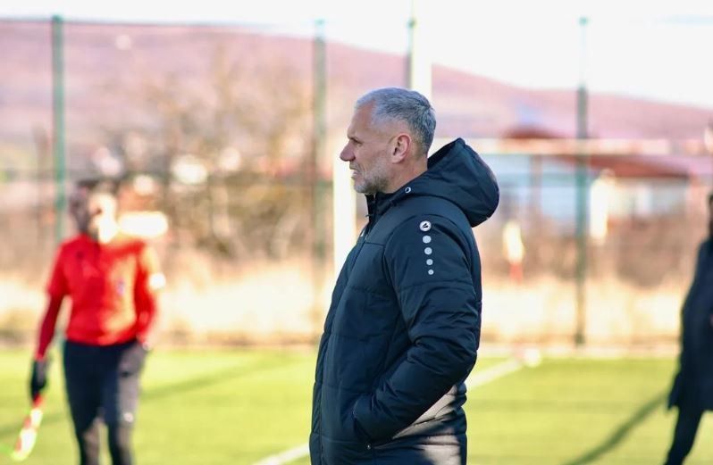 Shefki Kuqi pas fitores së Feronikelit: I përgëzoj djemtë, nuk e ...