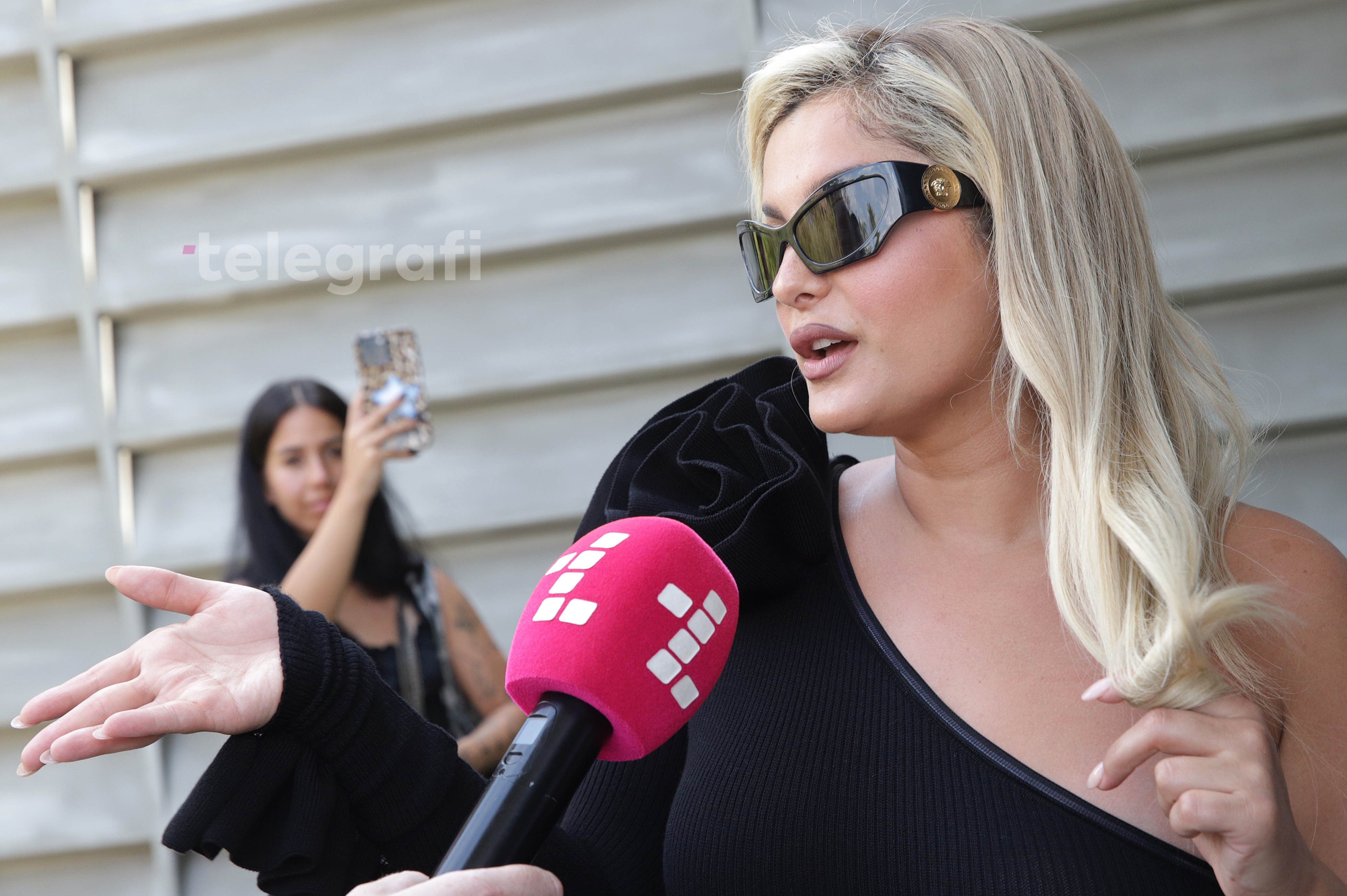 Ekskluzive/ Bebe Rexha për herë të parë në Kosovë: Jam shumë e ...