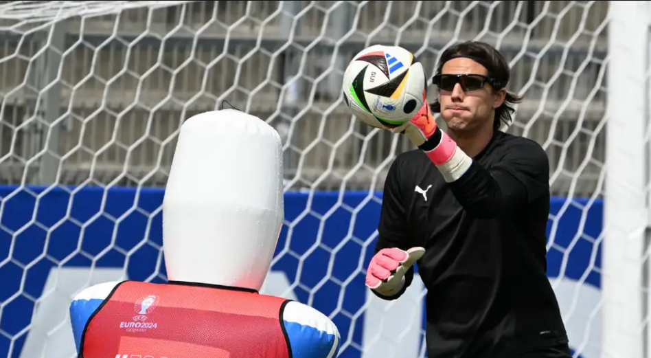 Switzerland goalkeepers spotted using 'secret weapon' in training ahead ...