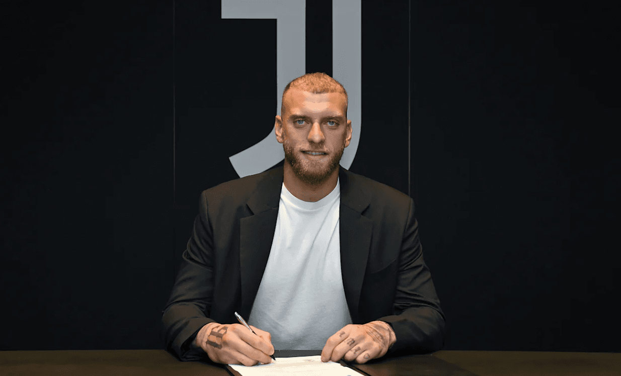 Official: Di Gregorio, Juventus' new goalkeeper - Telegraph - Telegraph