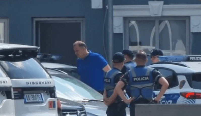 The moment when the former Minister of Health Ilir Beqaj was arrested ...