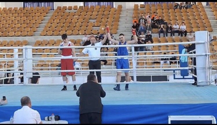 Endrit Jerliu e ardhmja e boksit kosovar - Telegrafi - Telegrafi