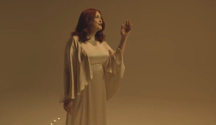 Eliza Hoxha returns with a new musical project, brings songs for the missing persons of the war ...