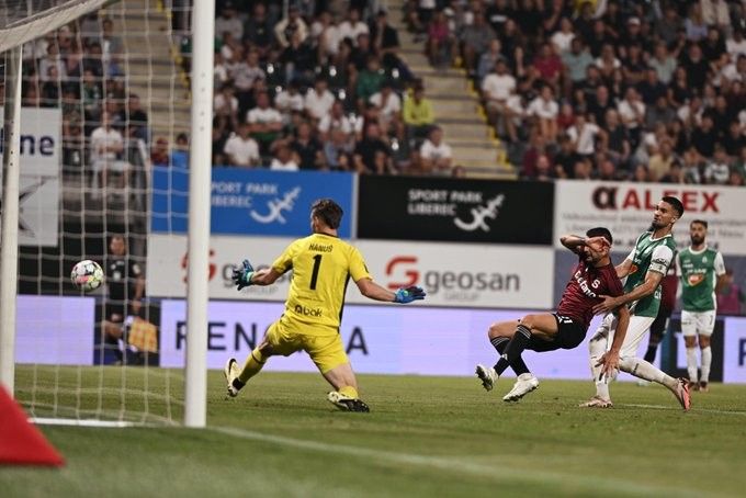 Indrit Tuci with a goal and an assist in the victory of Sparta Prague ...