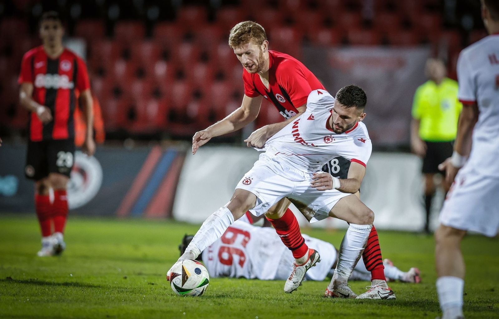 Lumbardh Dellova returns to training at CSKA Sofia, but negotiations with Al Najma continue ...