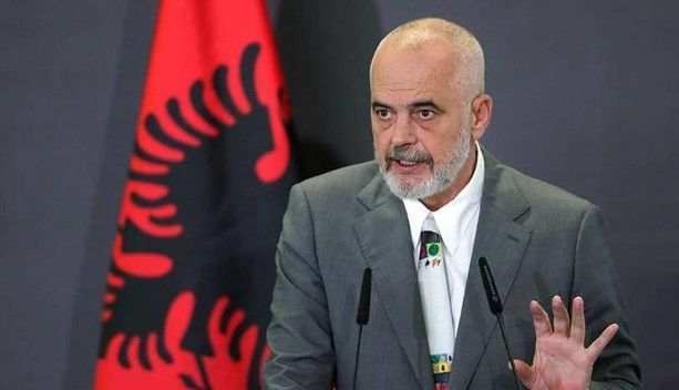Rama: A waiter earns more in Albania than in Greece - Telegraph - Telegraph