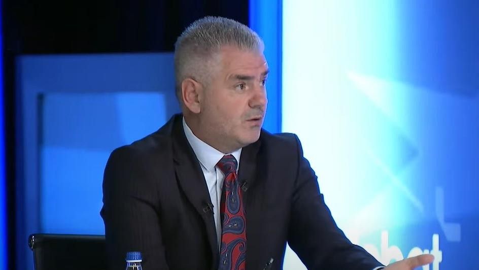 Kujtim Shala: Albin Kurti ka bërë tradhti kushtetuese me marrëveshjen e ...