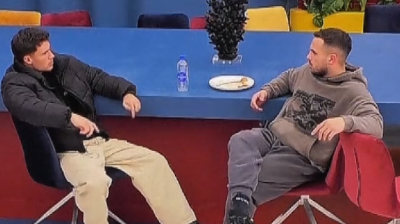 Driloni flet me kode me Eduartin pasi mëson numrin e ndjekësve në ...