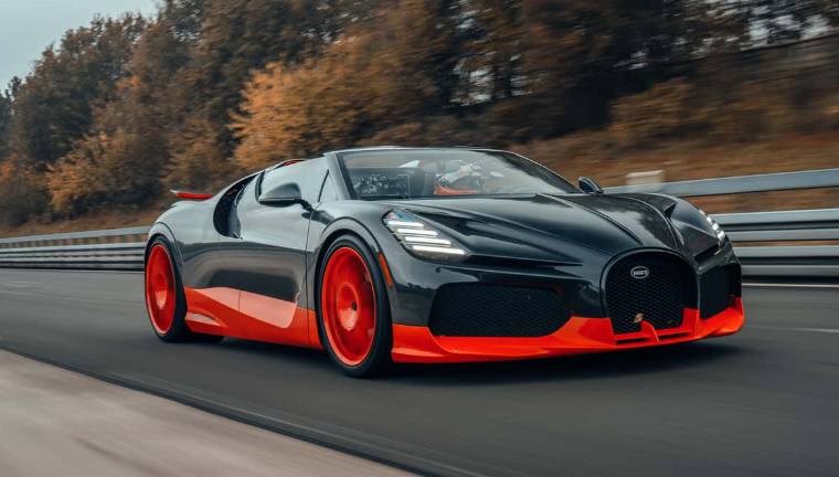 Bugatti Mistral is now the fastest roofless car ever made - Telegraph ...